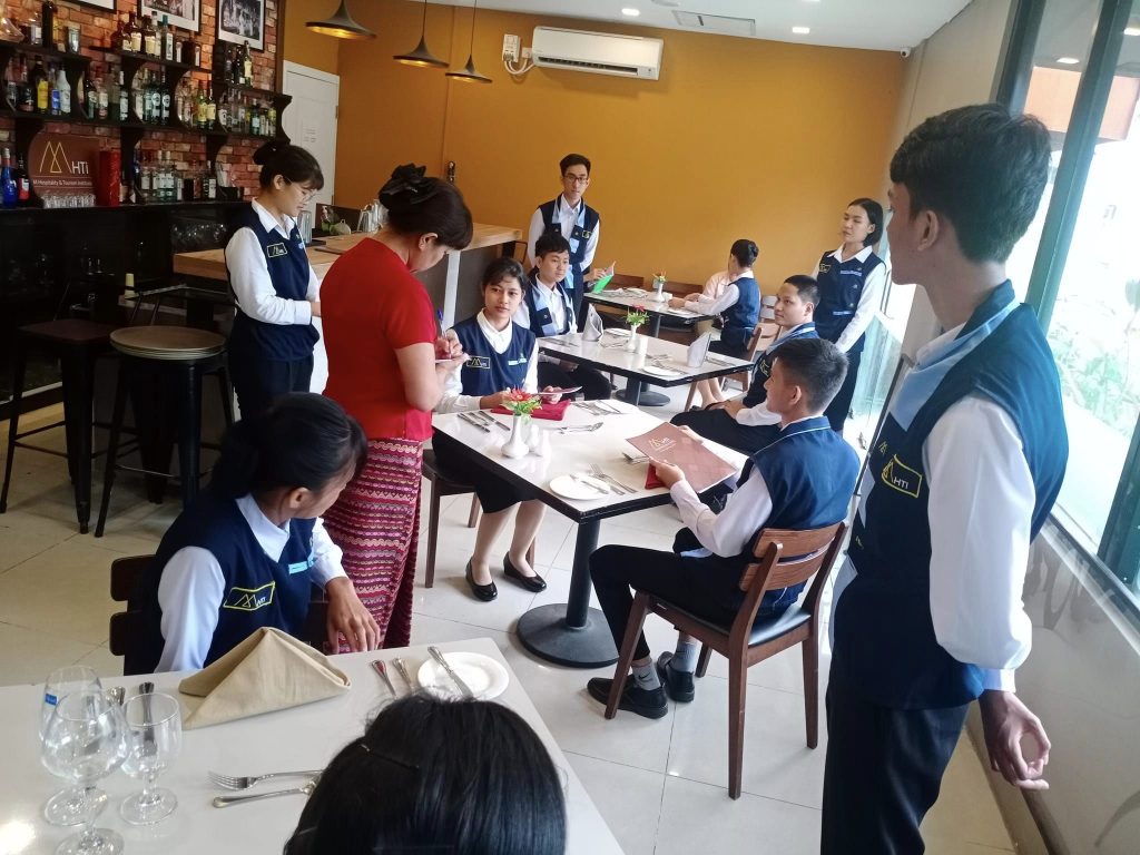 Food and Beverage Service Course – MHTi