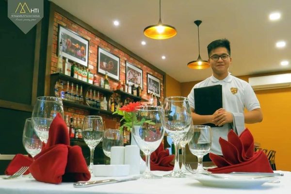 Diploma in Food and Beverage Management – MHTi